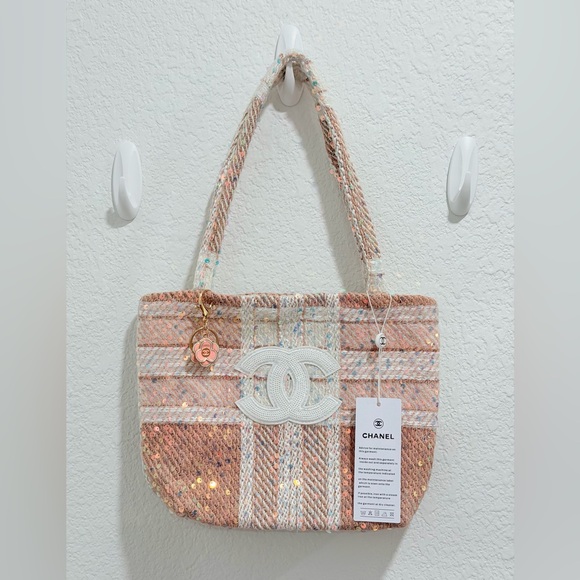 Chanel Beaute GWP | Bags | Chanel Gwpnovelty Pink Tweed Tote Bag With ...